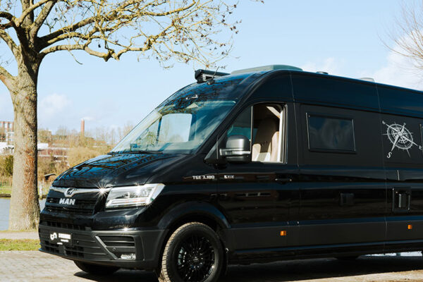 MAN TGE 4x4 Wohnmobil - MegaMobil Camper Vans - SJ Reisemobile