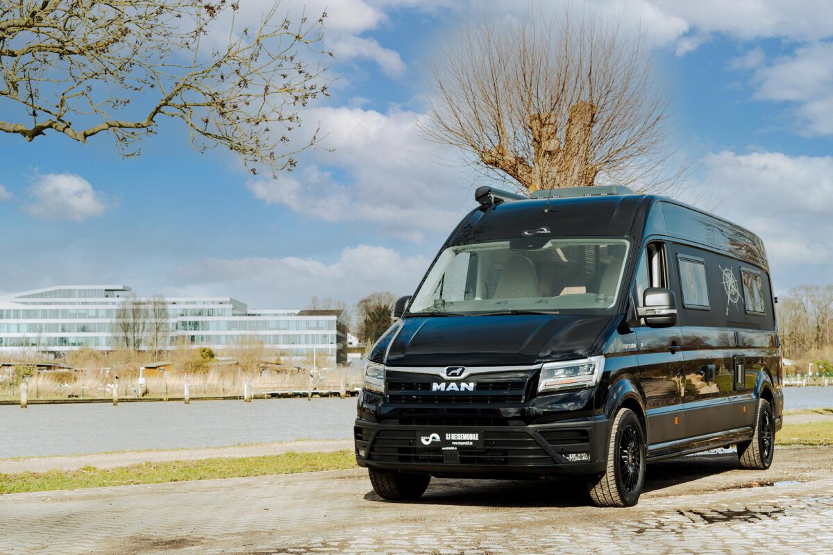 MAN TGE 4x4 Wohnmobil - MegaMobil Camper Vans - SJ Reisemobile
